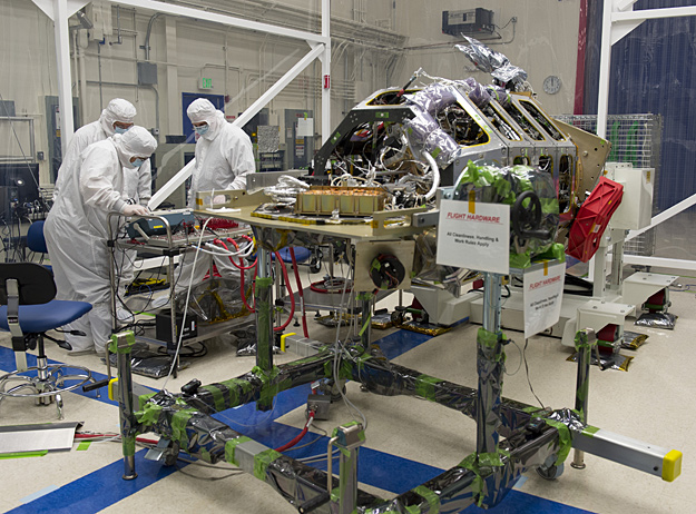 NASA's LADEE Spacecraft Gets Final Science Instrument Installed - SpaceNews