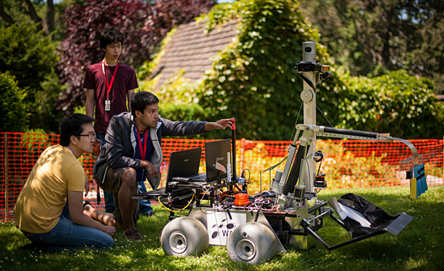 NASA Sample Return Robot Return Challenge at WPI Concludes - SpaceNews